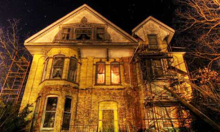 Maisons hantées, fantômes, vampires : de simples légendes